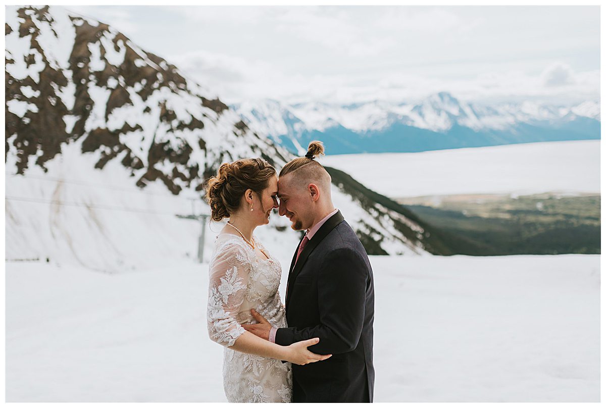 10 Reasons to Elope: Why Eloping Might Be Right For You